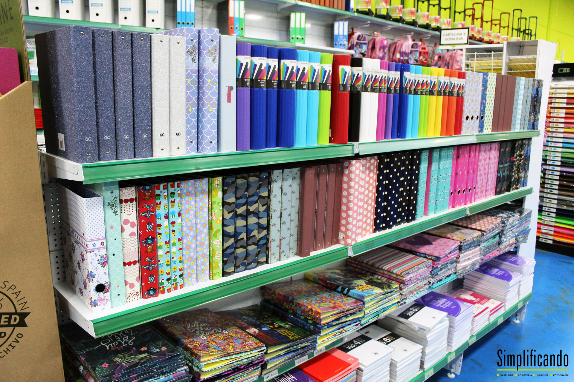 ¡Completa todo lo necesario para tu nuevo curso en Simplificando!